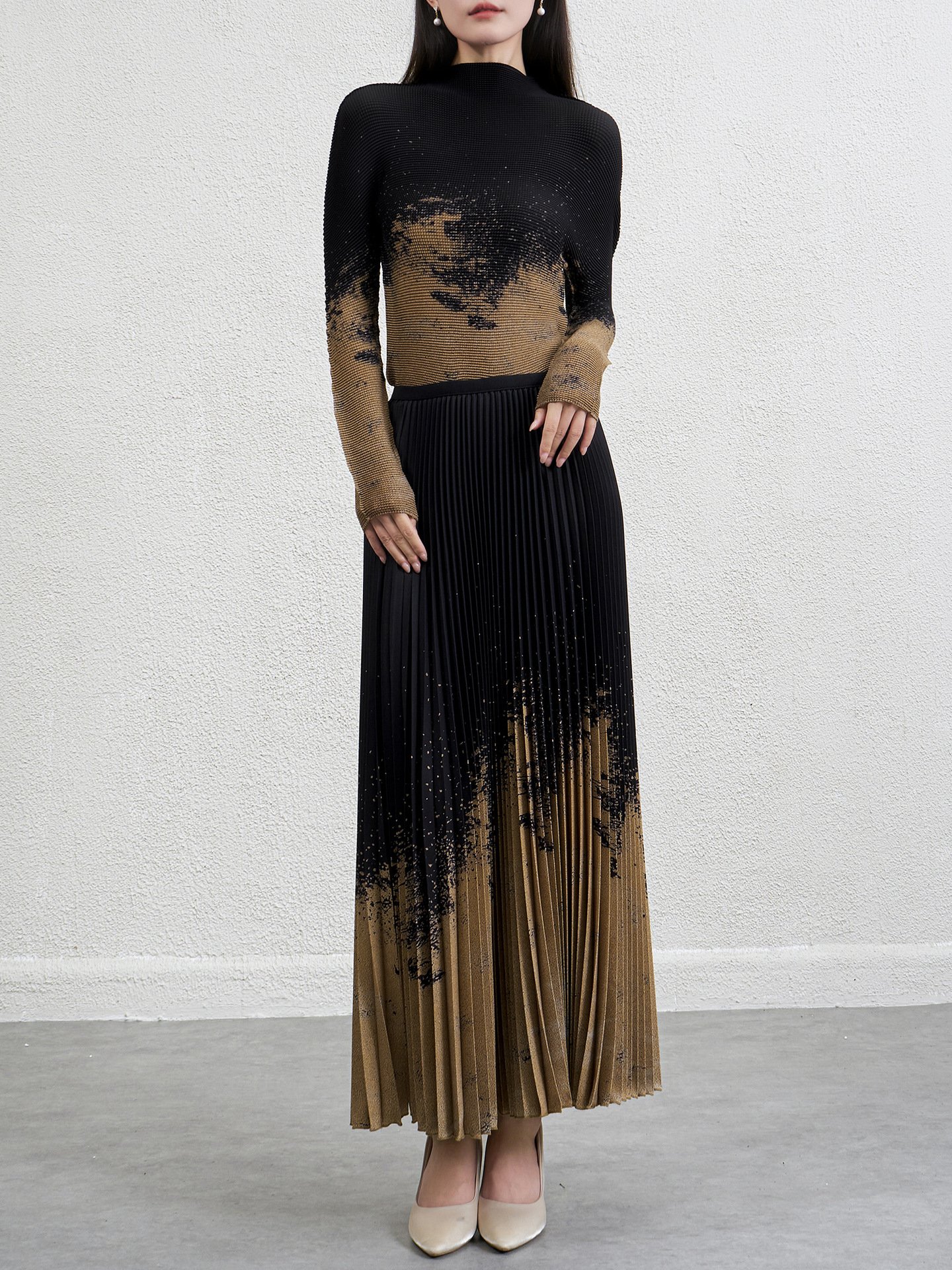 High-End Gradient Pleated Two-Piece Set for Women Japanese Style Top ...
